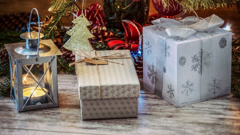 10 tips for choosing a good gift - Tips to take care of your money ...